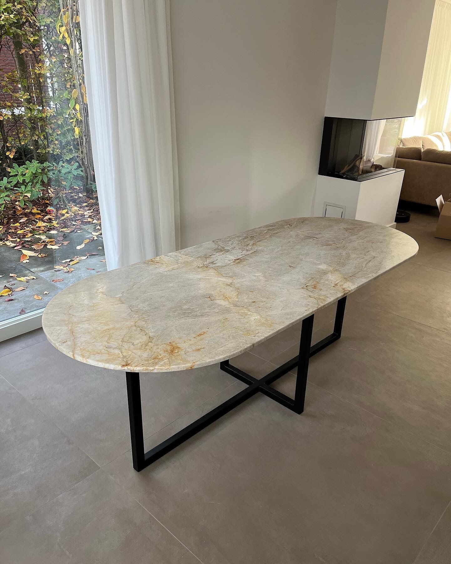 Marmeren eettafel half ovaal | Tafels van Steen